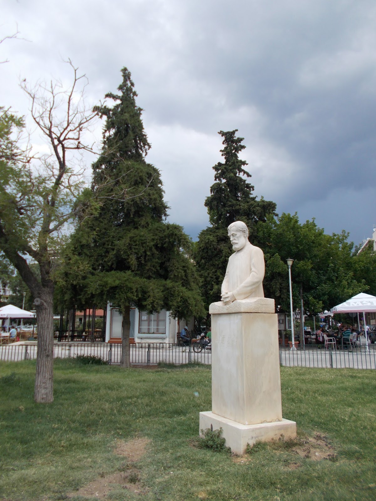 ΘΑΥΜΑΤΑ και ΣΗΜΑΔΙΑ 3: Αλέξανδρος Παπαδιαμάντης - Το άγαλμα - Άγιος ...