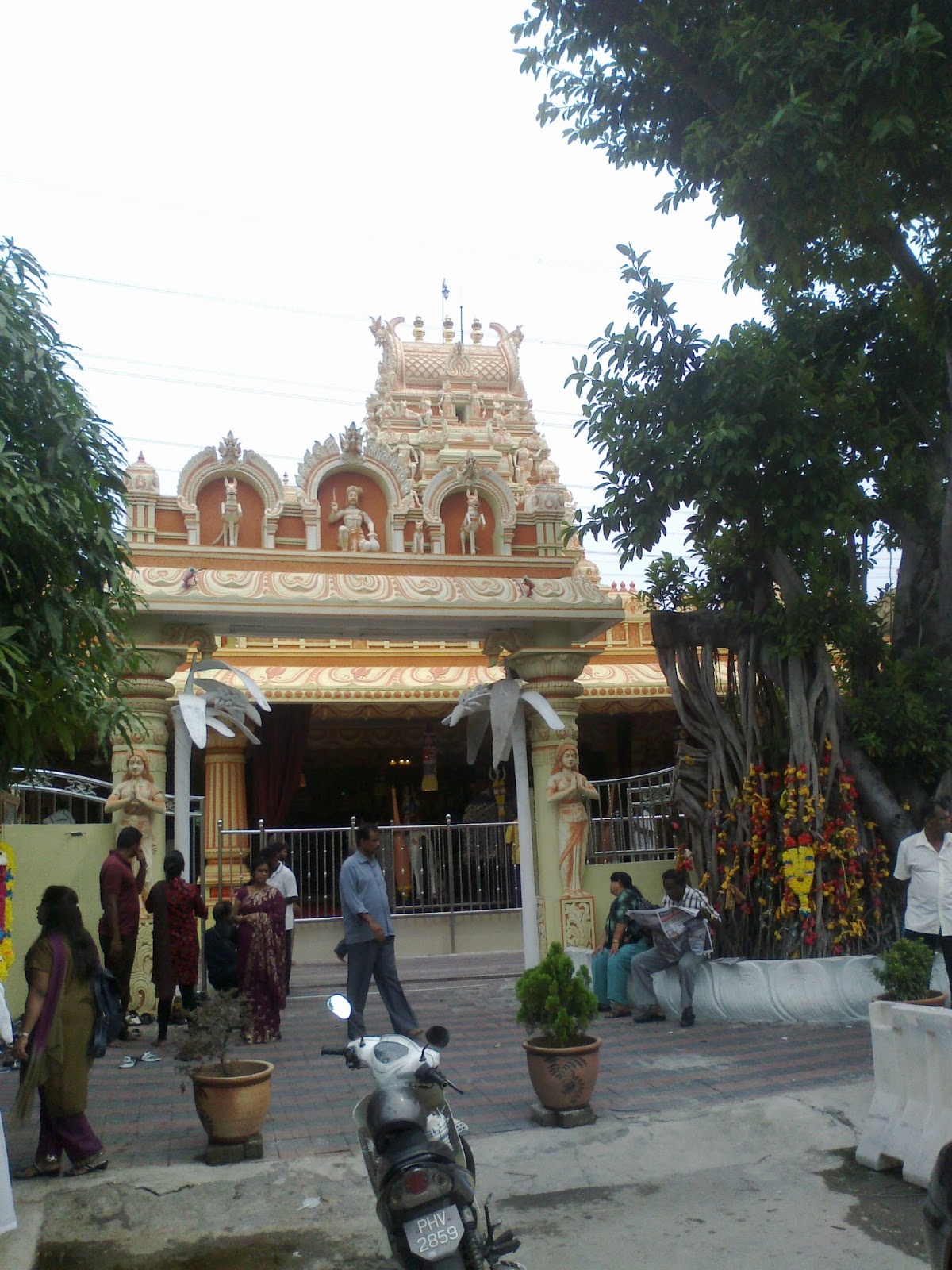 The Divine Places: Sri Muniswarar Temple Jalan Baru Penang Malaysia