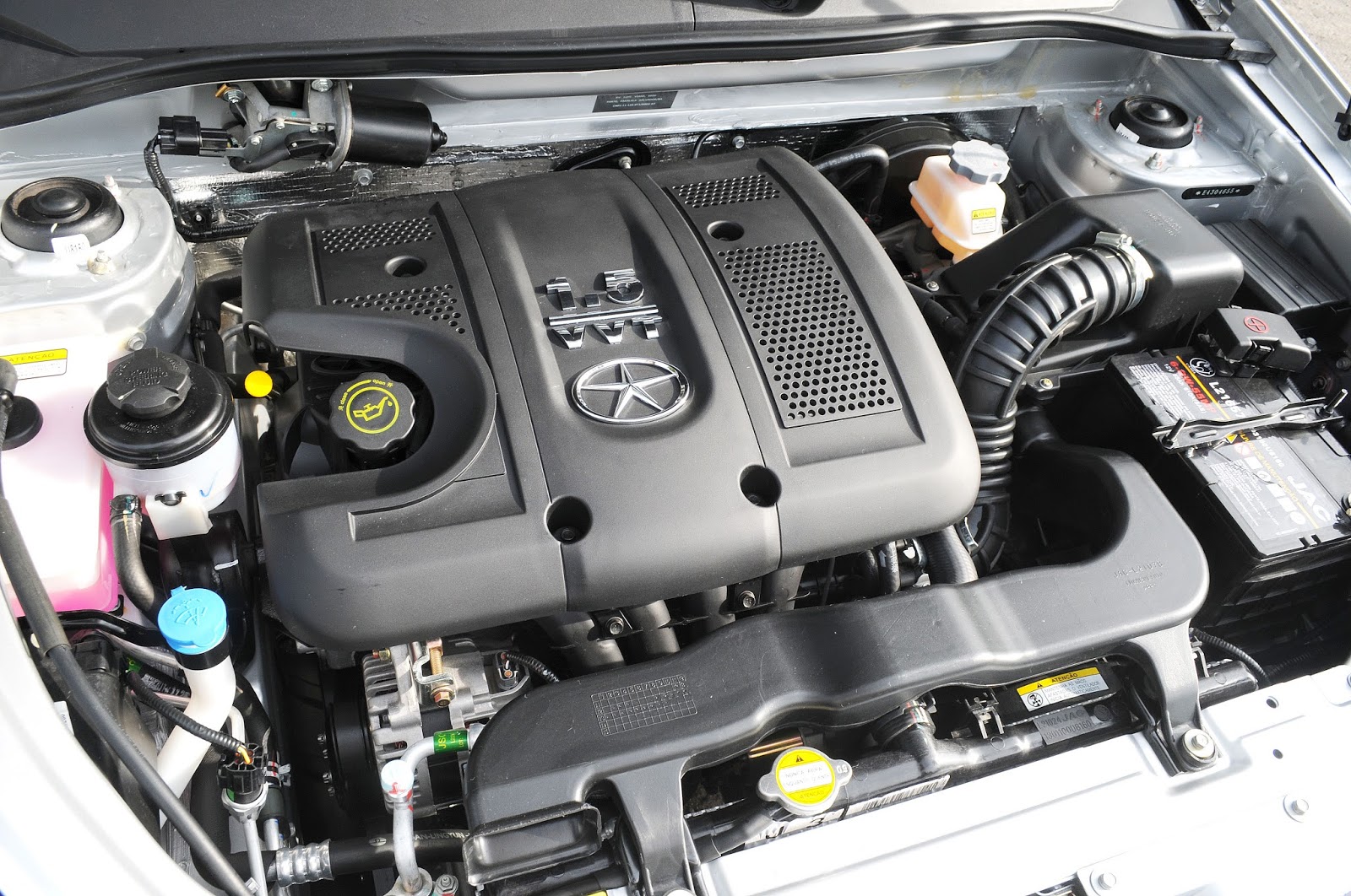 BLOG DO JORNALISTA ARNALDO MOREIRA: O BLOG TESTOU O LANÇAMENTO DA JAC ...