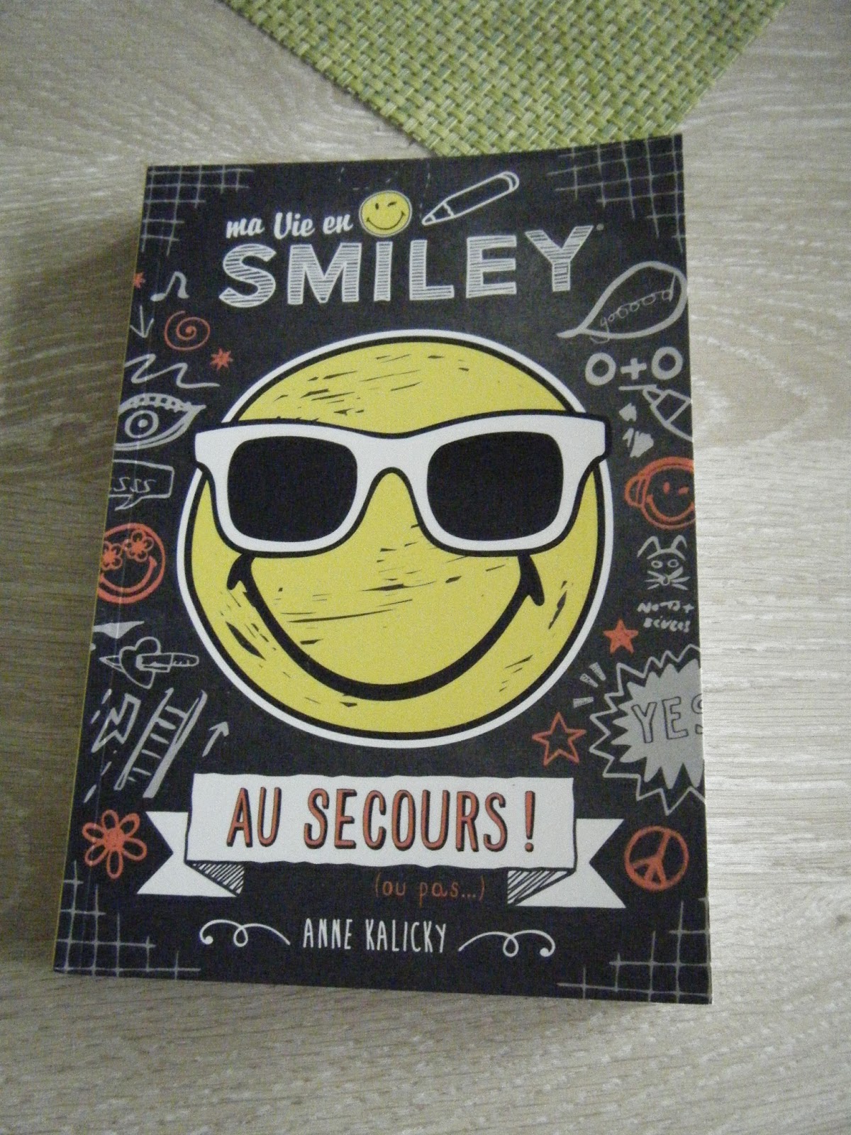 Les taratatas de Sandra: Roman : Ma vie en smiley aux Editions LDO ...