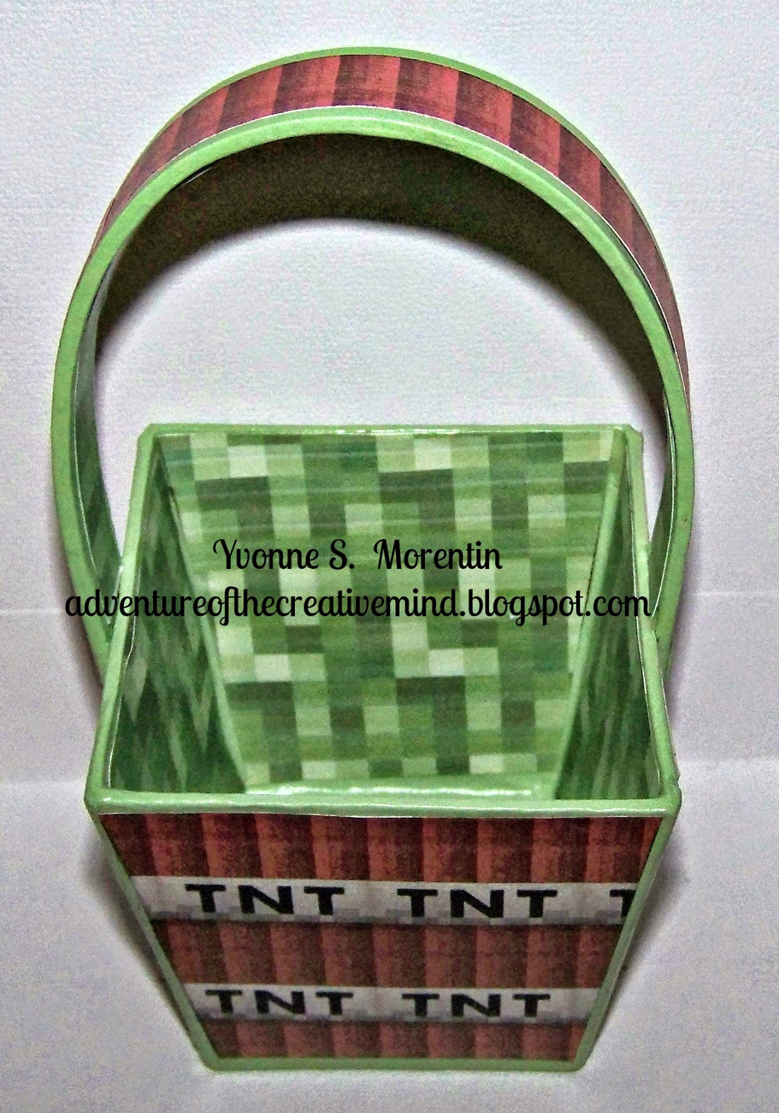 Adventure of the Creative Mind...: Mini MineCraft Easter Basket...