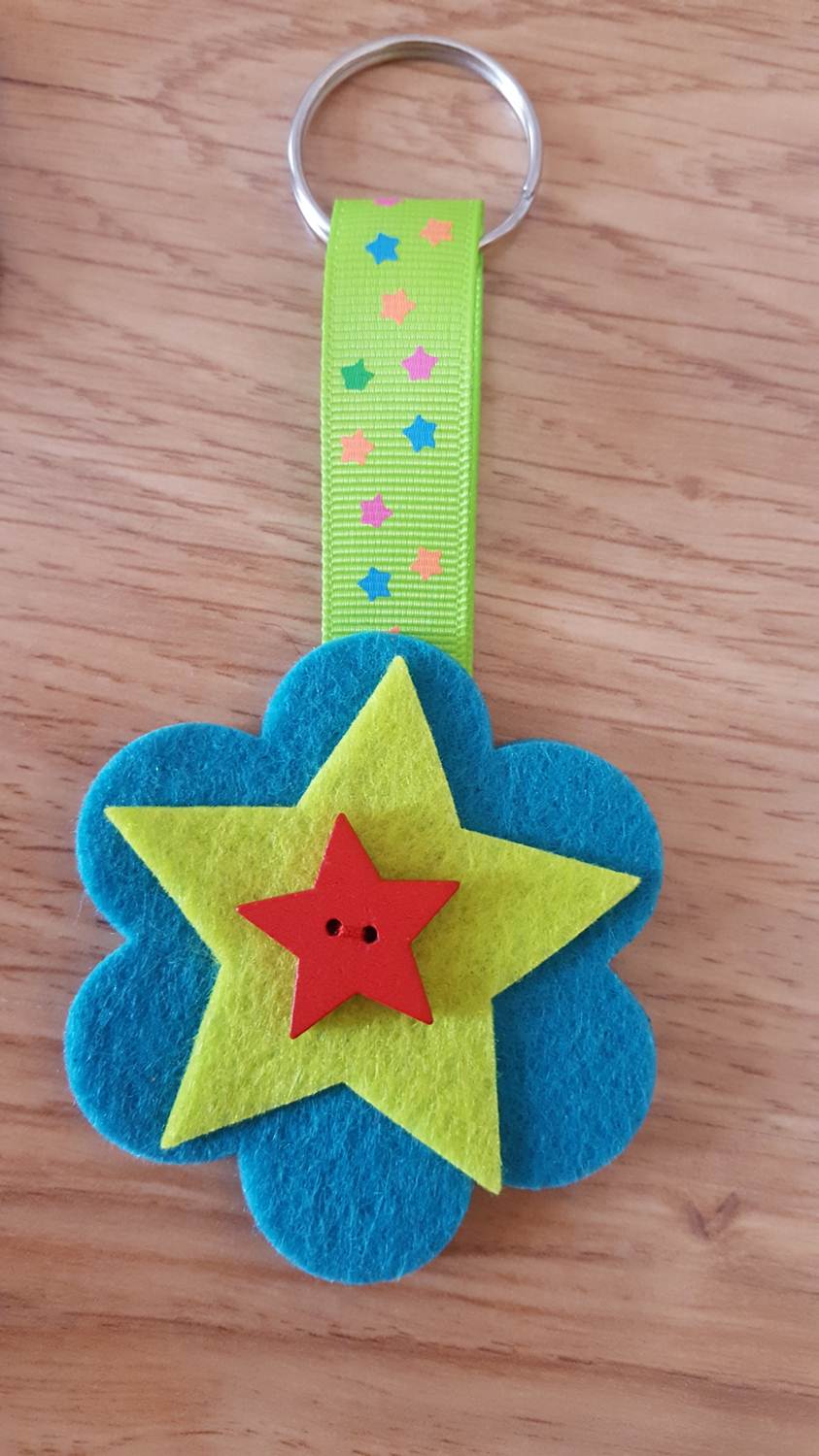 Felt flower key chains tutorial |Keeping it Real