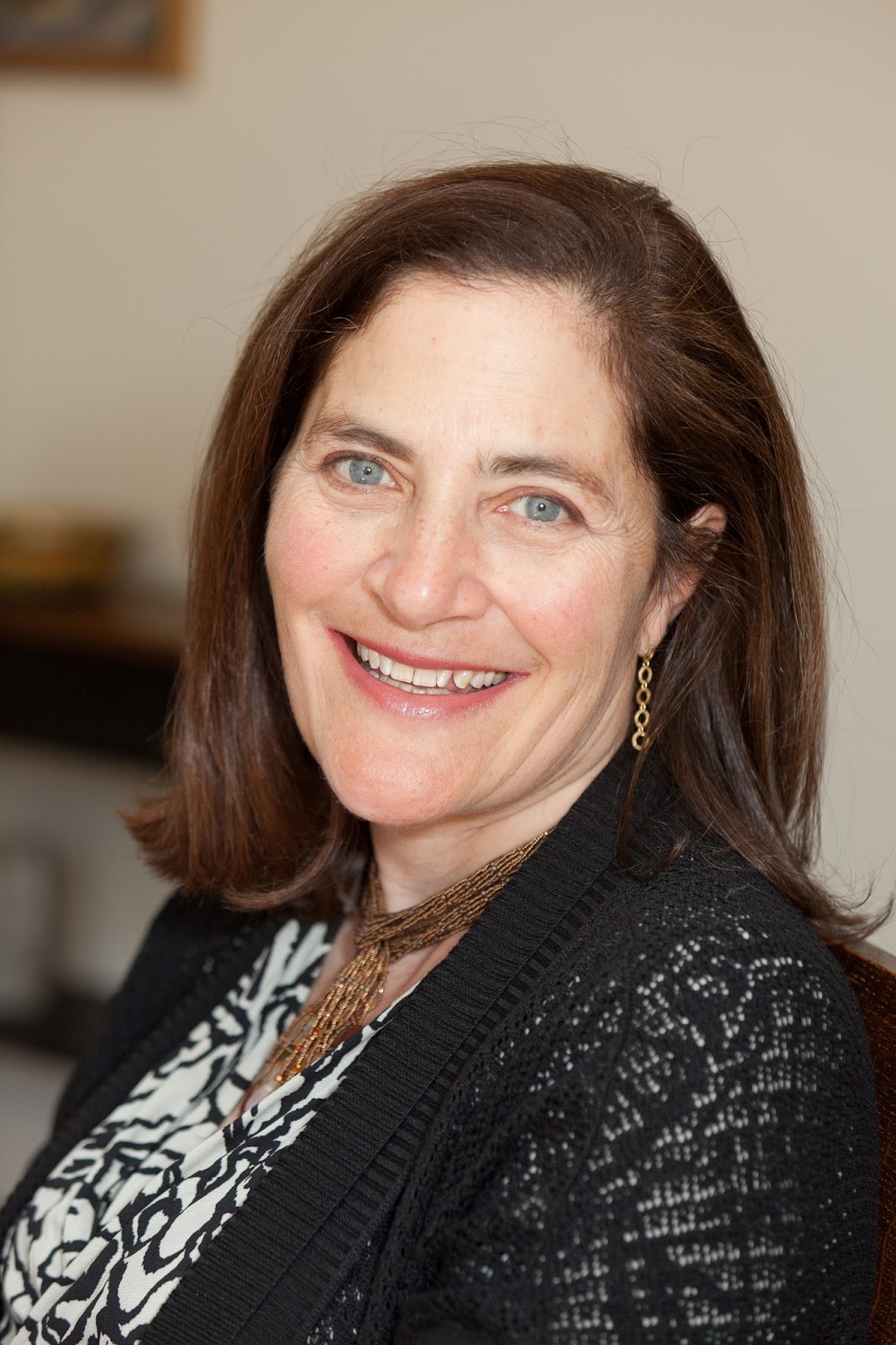 The O.W.L.: Book Blast: Kiki and Jacques by Susan Ross +GIVEAWAY