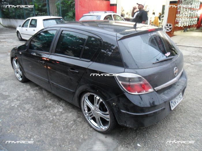 Bela Moto: Vectra Gt Aro 20
