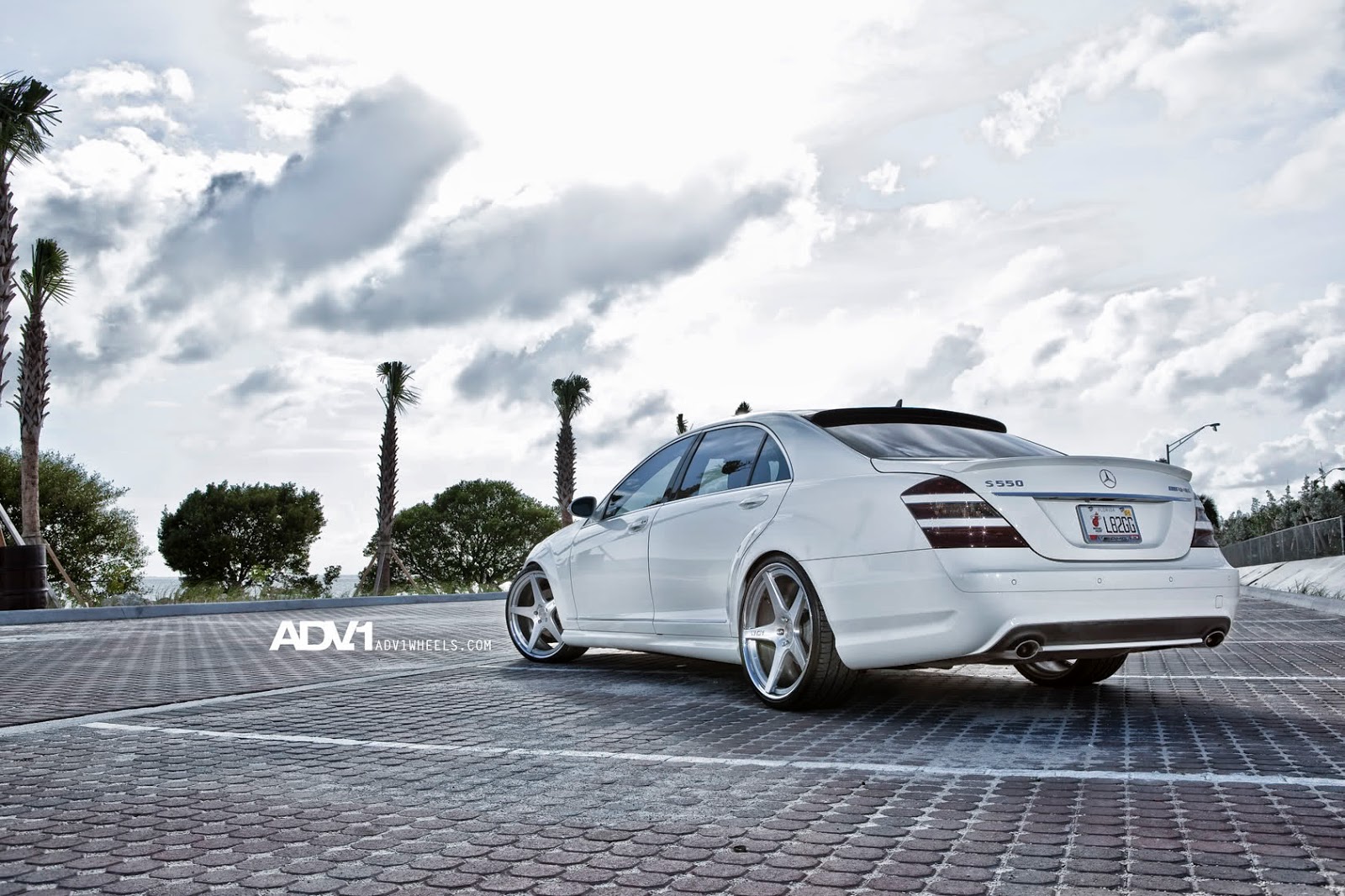 Mercedes-Benz W221 S550 on ADV.1 Wheels | BENZTUNING