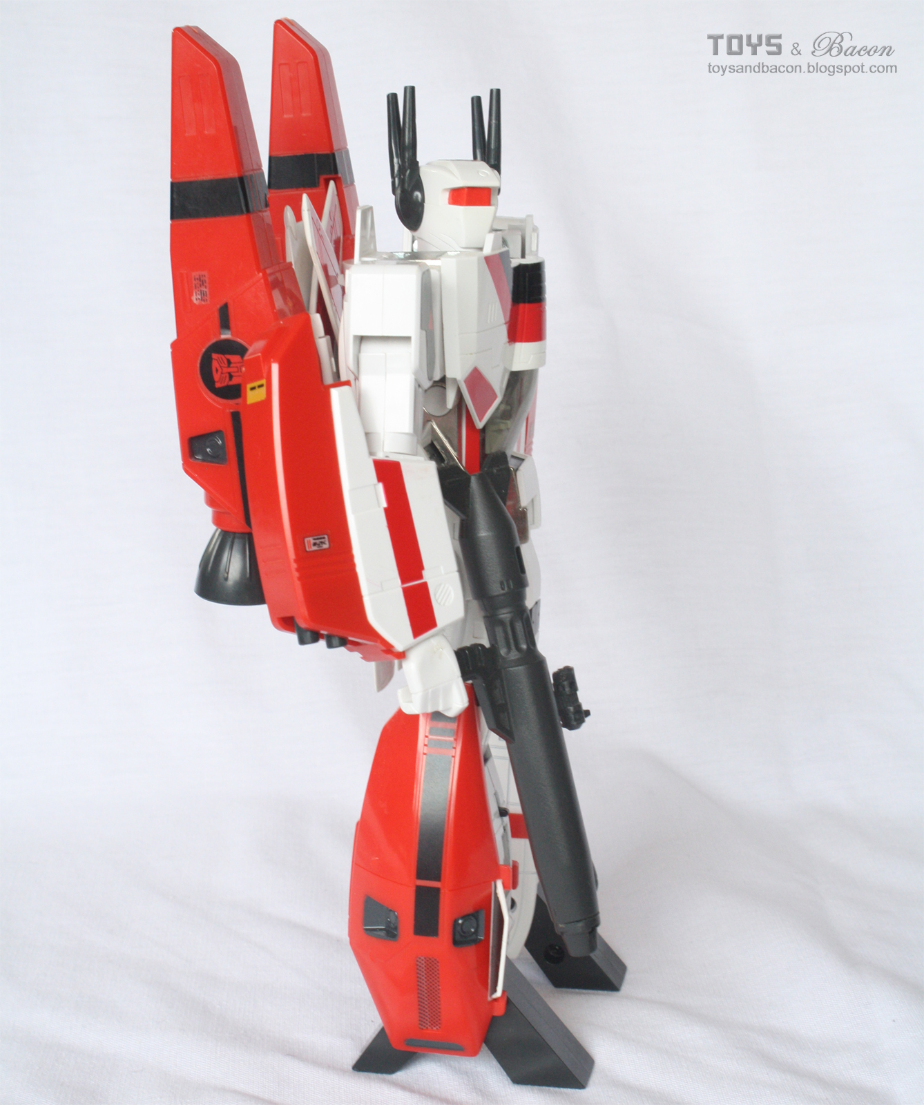 Toys and Bacon: Figure Friday: G1 Jetfire