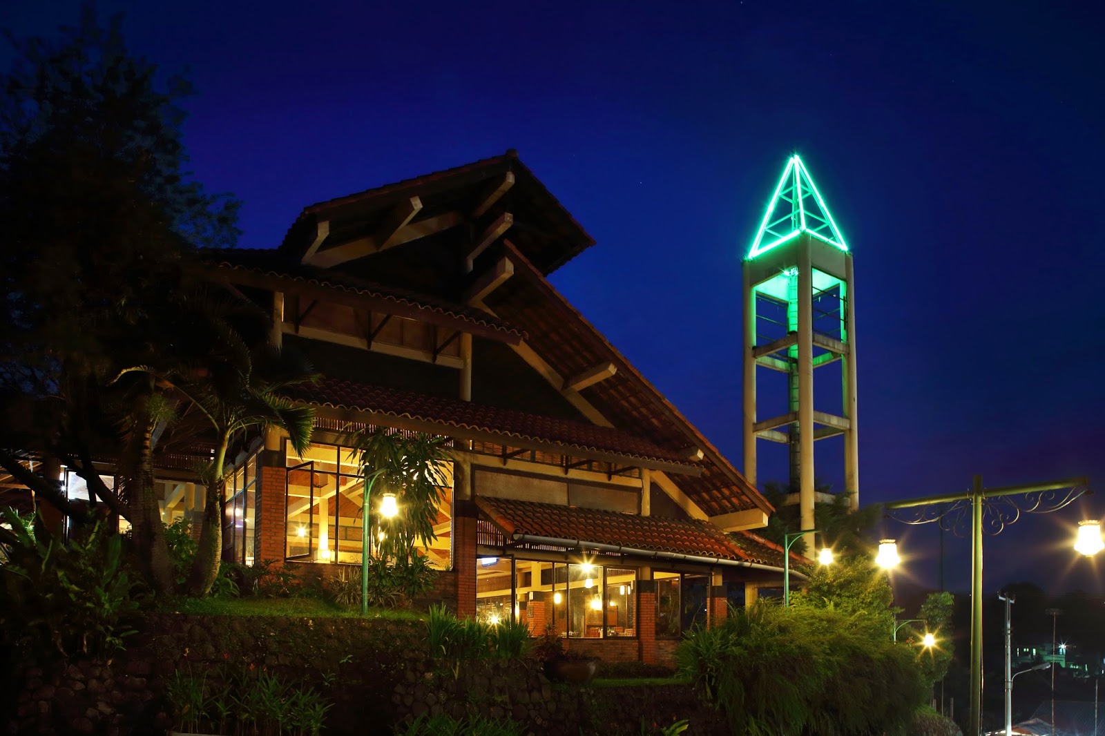 Puri Avia Resort - Perumperindo.co.id