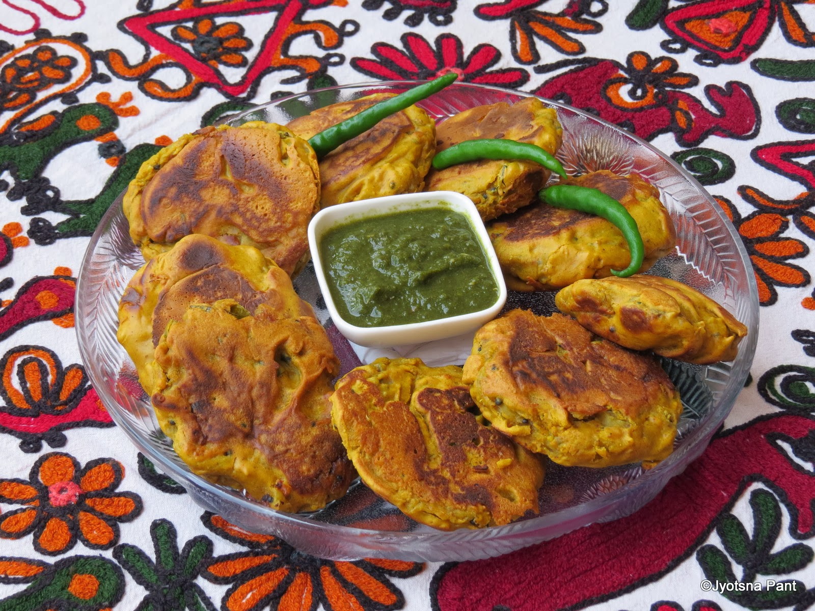 With Love from Mom's Kitchen: Pan-Fried Aloo Vada For Vada Pav (Indian ...