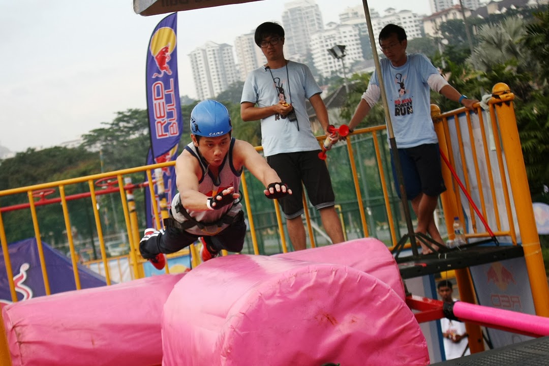 Penonton: Red Bull Monkey Run Inter Uni Cup 2013 - Press Release
