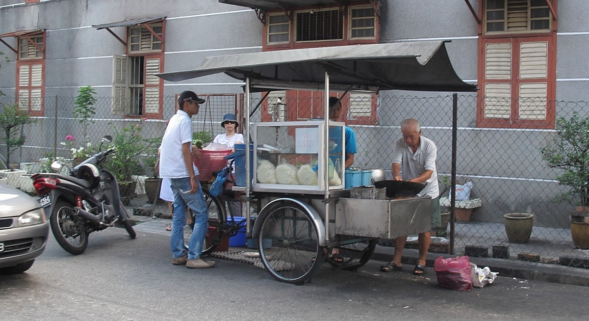 Our Journey : Penang Georgetown - Siam Road Charcoal Char Koay Teow