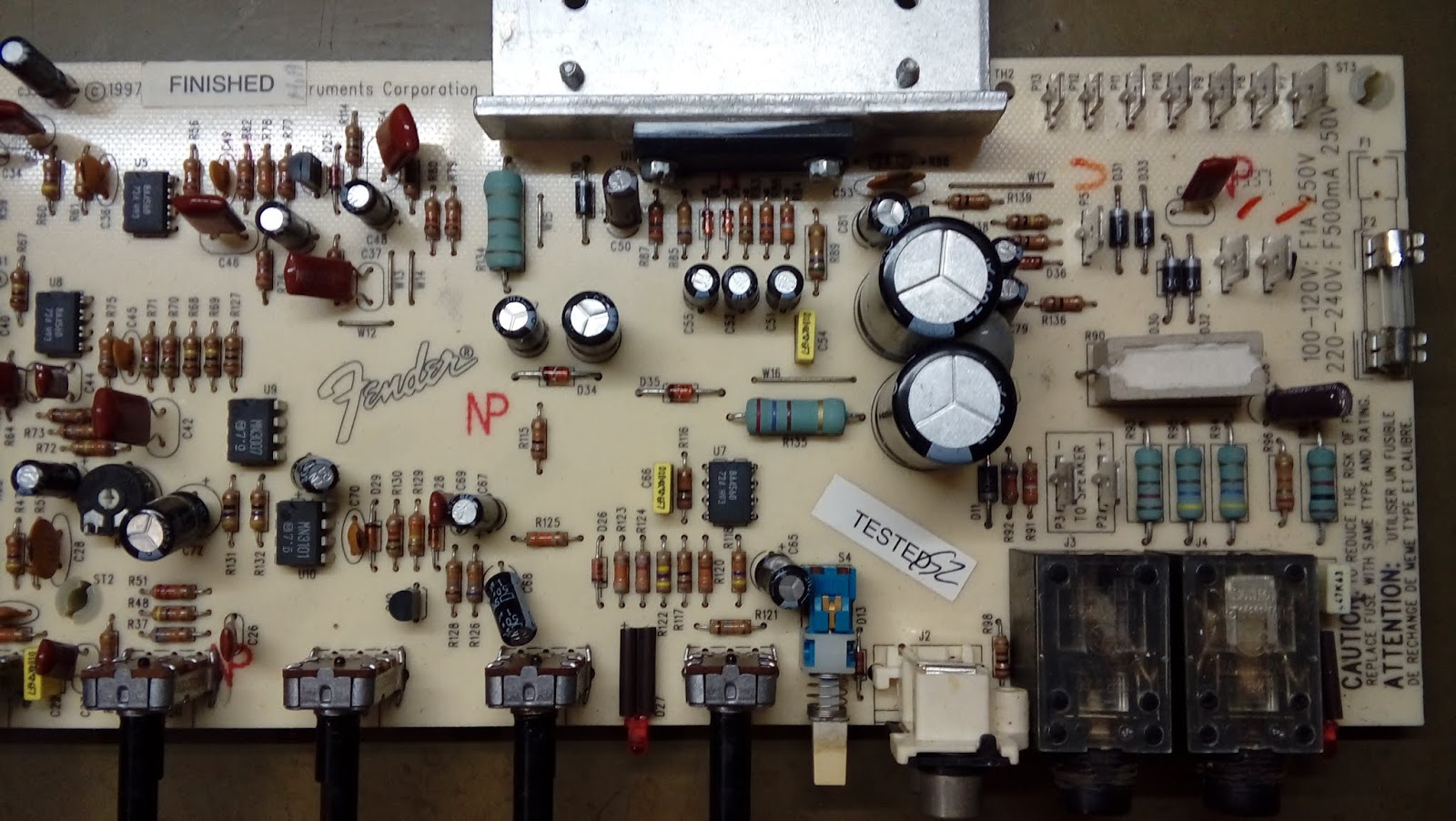 Dhvan Assistência Técnica: Amplificador Fender Automatic SE