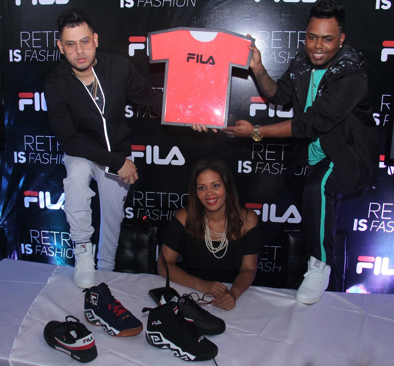 Musicólogo y Shadow Blow firman como imagen de FILA - Actividades ...