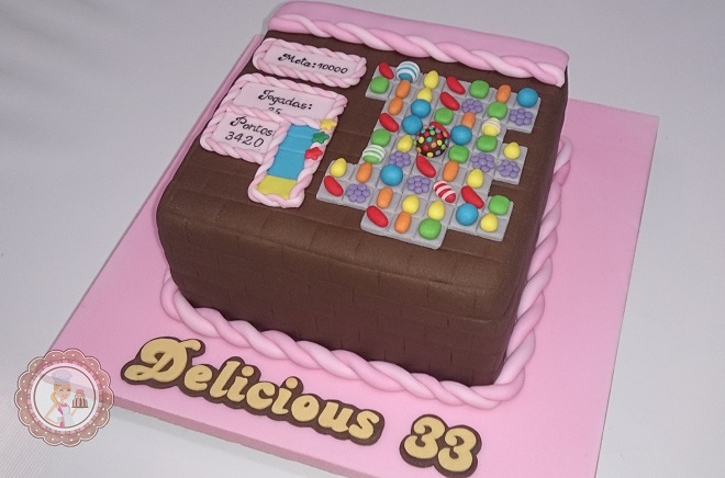 Mari Leal Cupcakes: Bolo Candy Crush