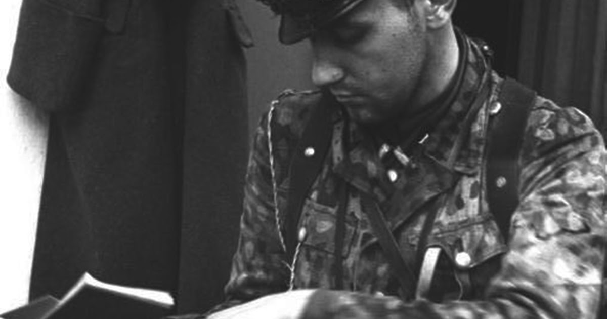 Men of Wehrmacht: Officer of the 9. SS Panzer Division Hohenstaufen