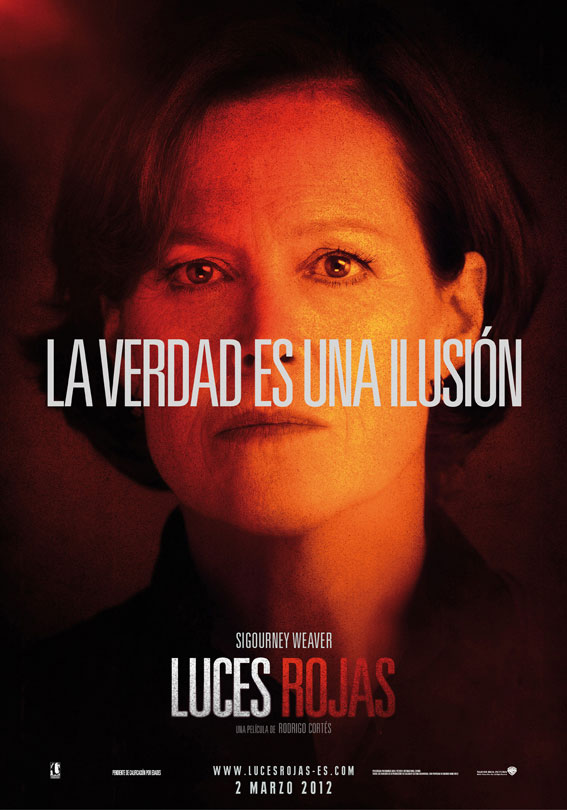 Luces Rojas (Red Lights) nuevos posters de los protagonistas en español