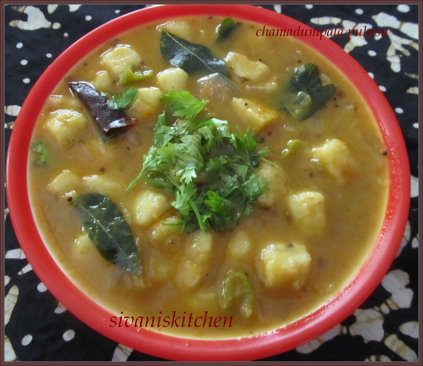 Sivani's Kitchen: Chamadumpala / Taro Root Pulusu