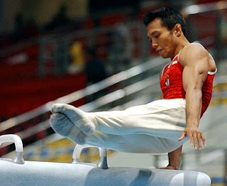 Gymnastics for Fellows: Tentang JONATHAN SIANTURI