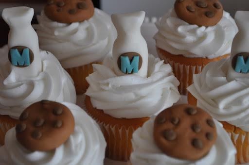 Koehler Family: milk and cookies