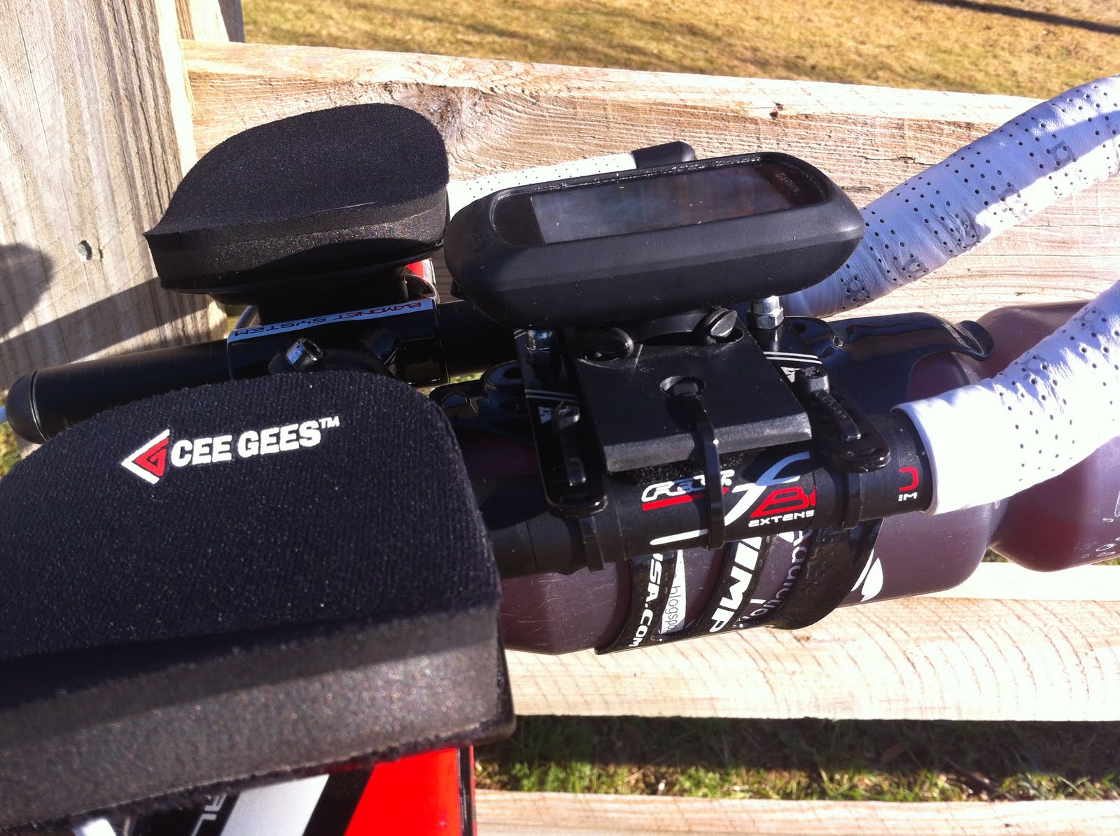 The Cycling Addiction: DIY - Aerobar Computer Mount