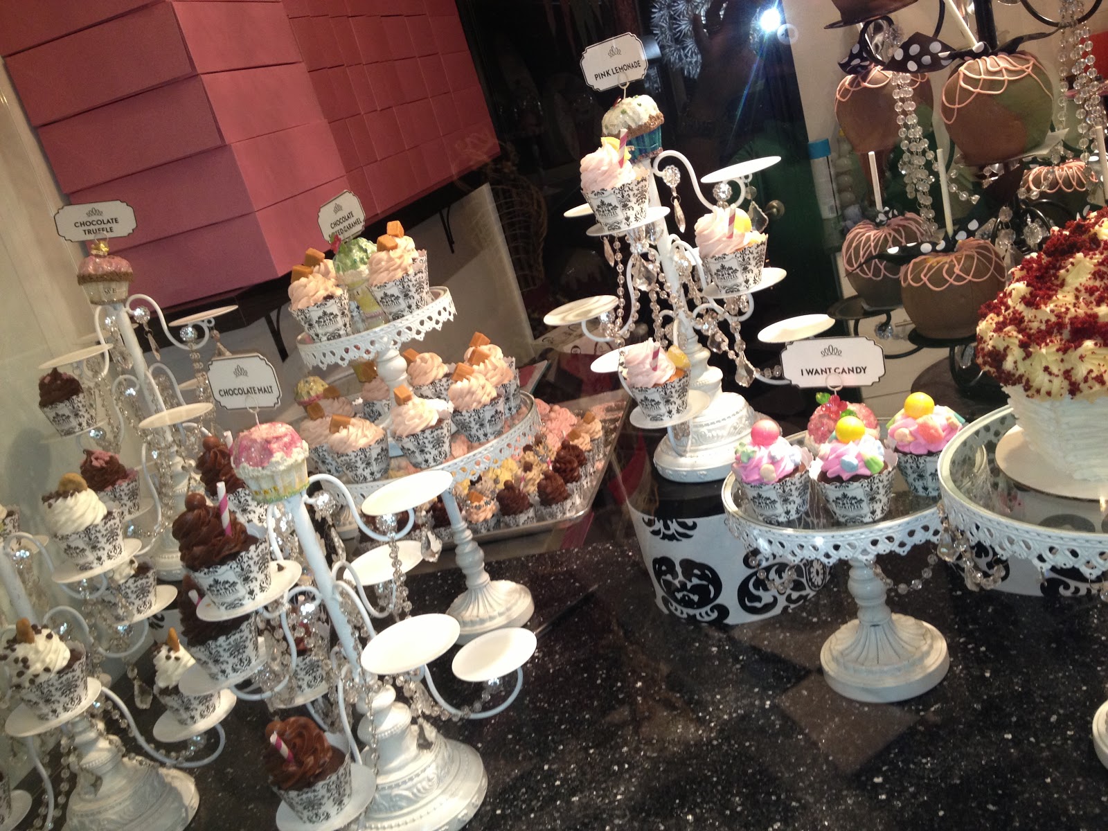 Pinkitzel Cupcakes and Candy - Oklahoma City