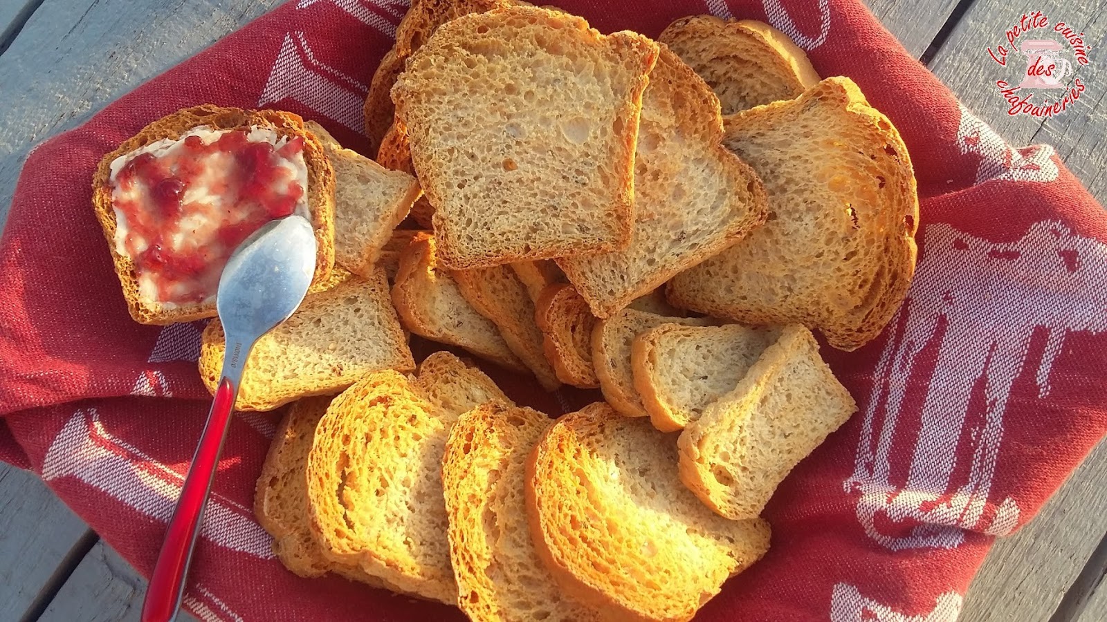 La petite cuisine des chafouineries: Biscottes maison