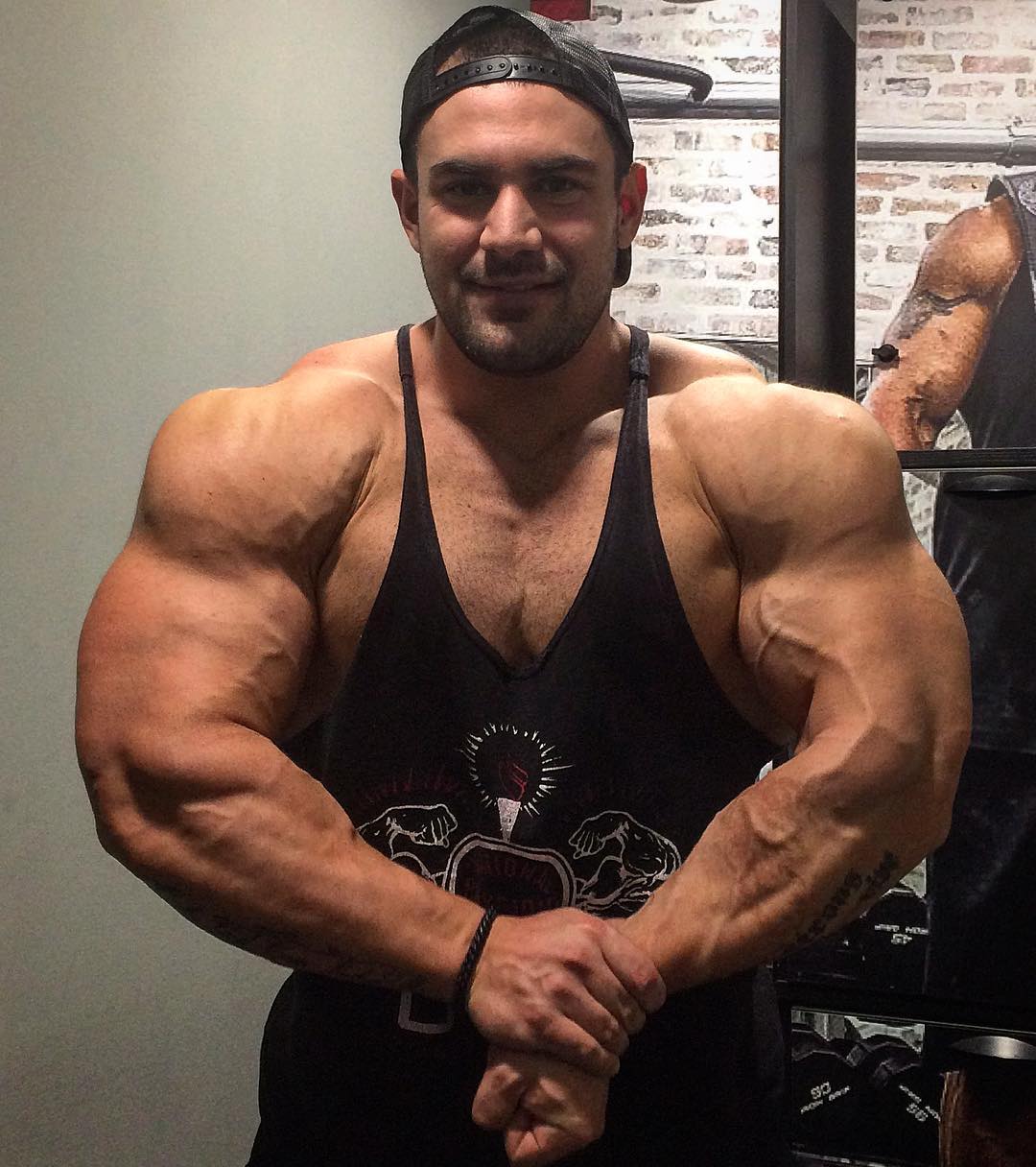 Greek Bodybuilders: IFBB Pro Christos Pistolas - Off season condition