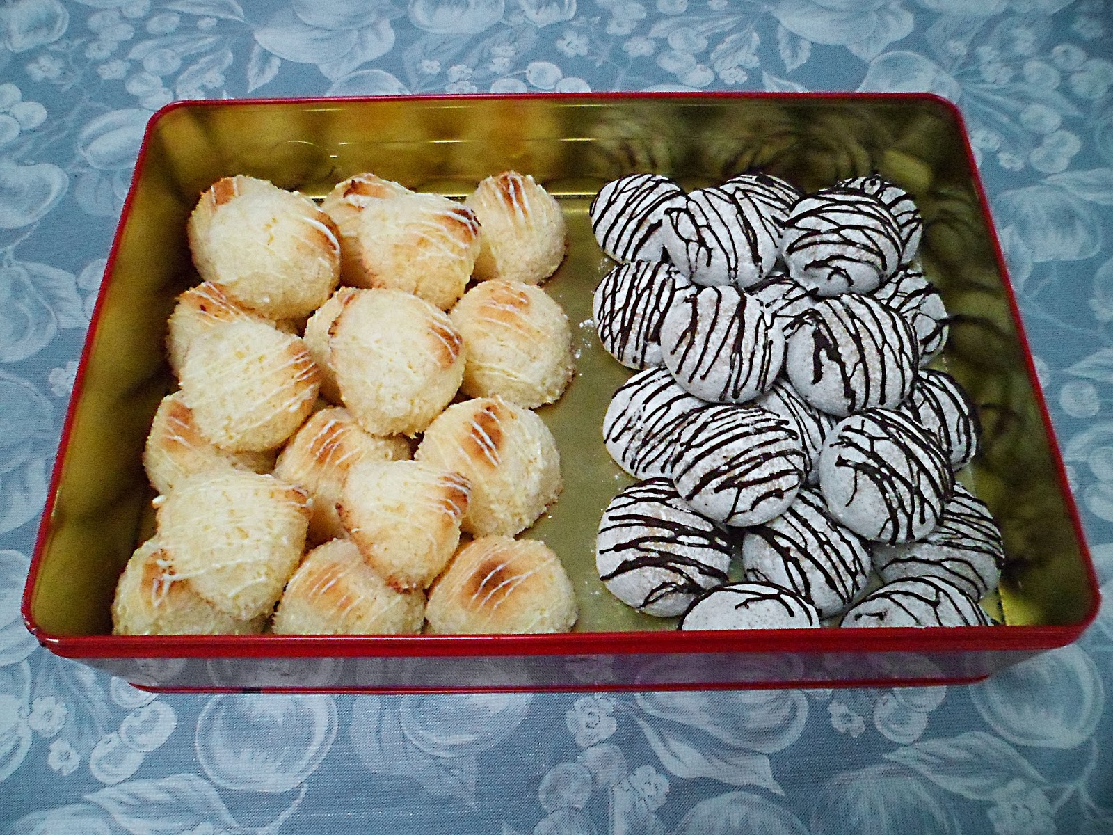 Cinnamon Balls and Coconut Pyramids – Recipe