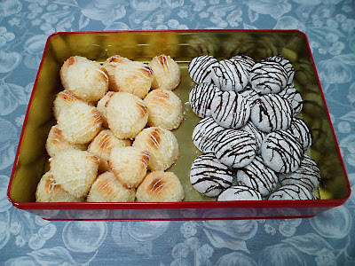 Cinnamon Balls and Coconut Pyramids – Recipe