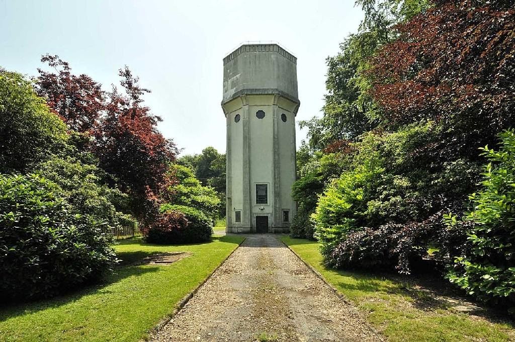 Settle Station Water Tower: Meet the Gibbonses and High Legh Water Tower