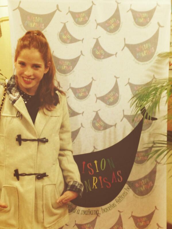 Nova foto da Cande Molfese ~ Galeria - Violetta Channel