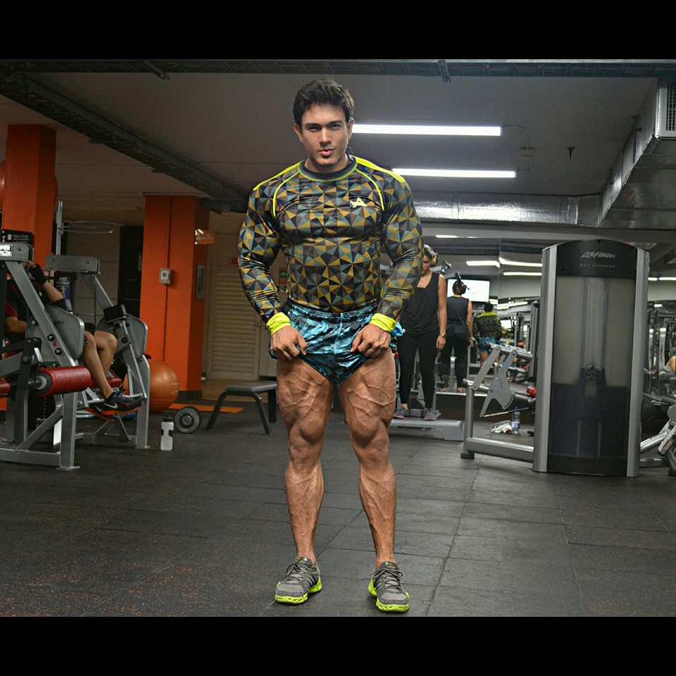 the beauty of male muscle: Daniel