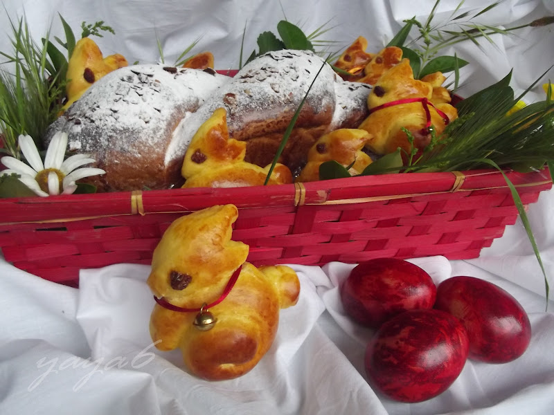 Cozonac si iepurasi de Pasti