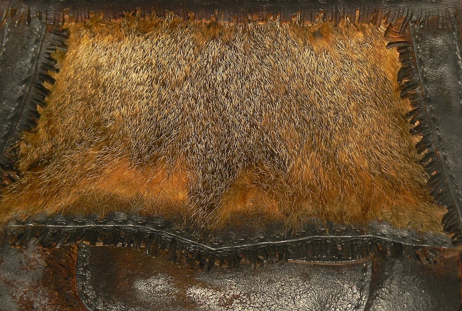 Ken Scott Pouches: Squirrel Hide Flapped Smooth Rifle pouch