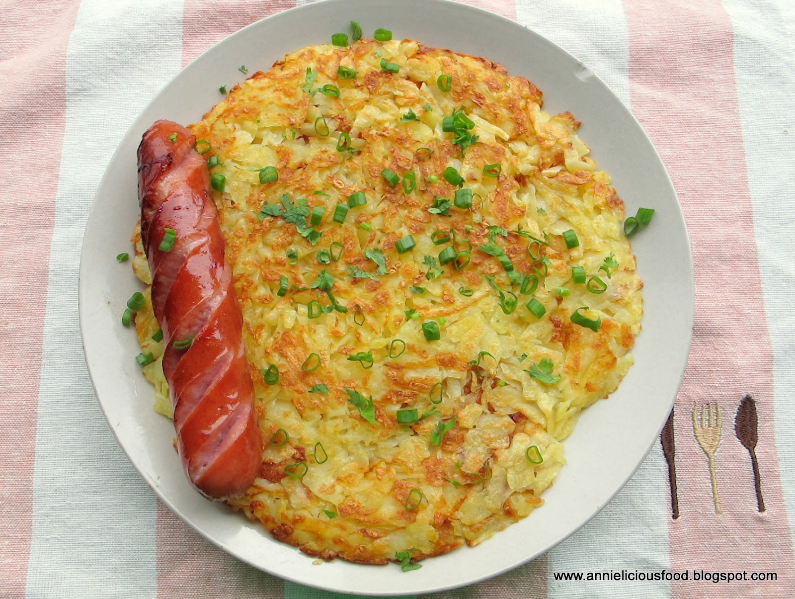 Annielicious Food: Review : Swiss Rosti with Smoked Bratwurst