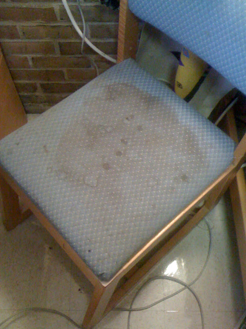 27 Passions: How to Recreate an Ugly Dorm Room