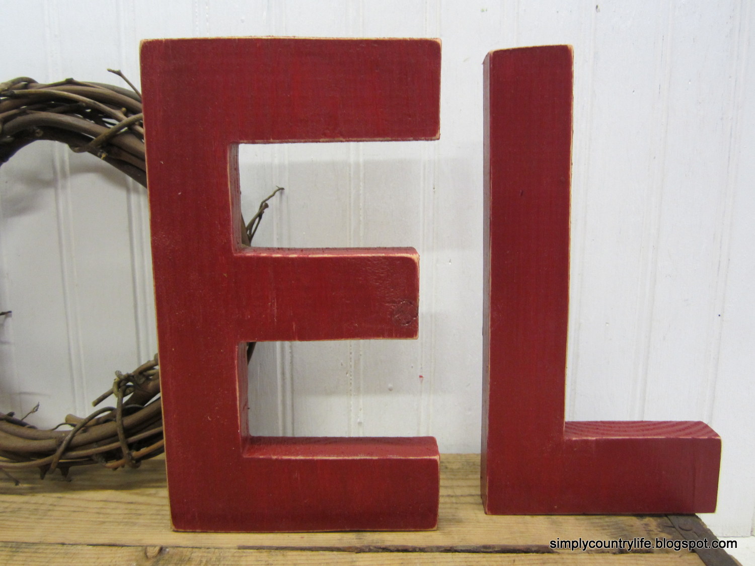 Simply Country Life: NOEL Letters from Scrap Wood and a Grapevine Wreath