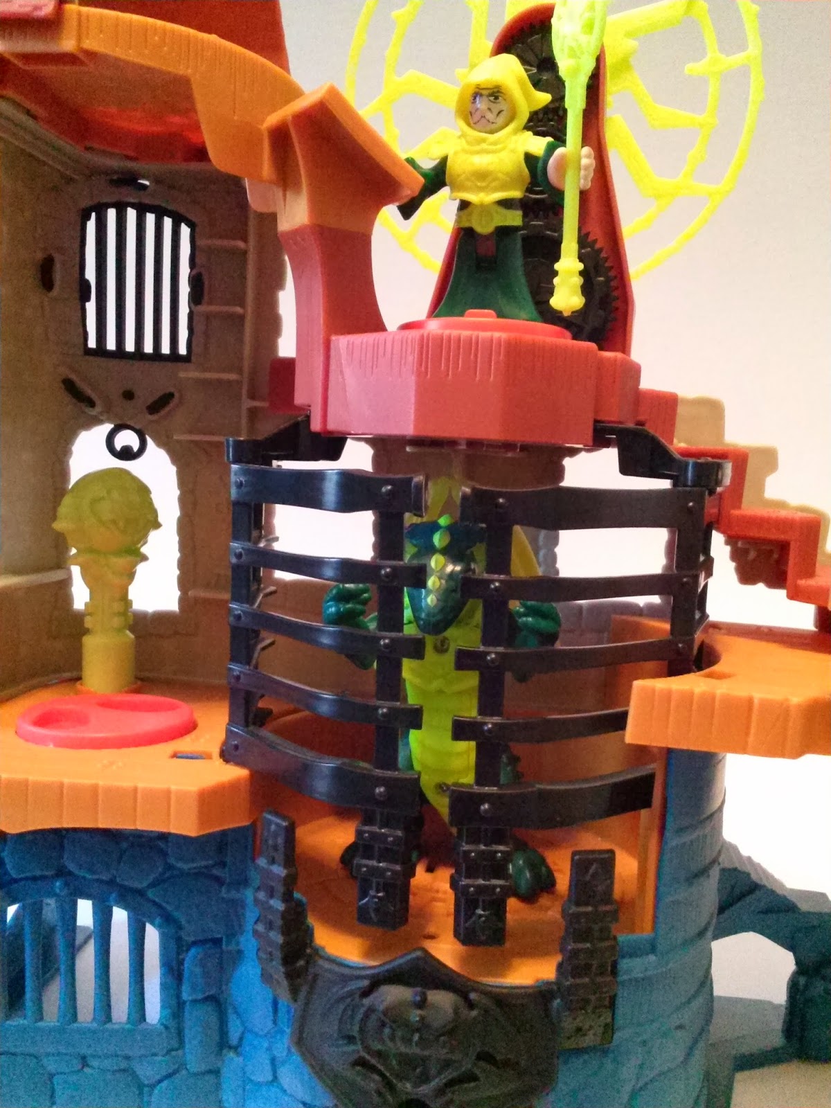That Figures: REVIEW: Imaginext Castle Wizard Tower