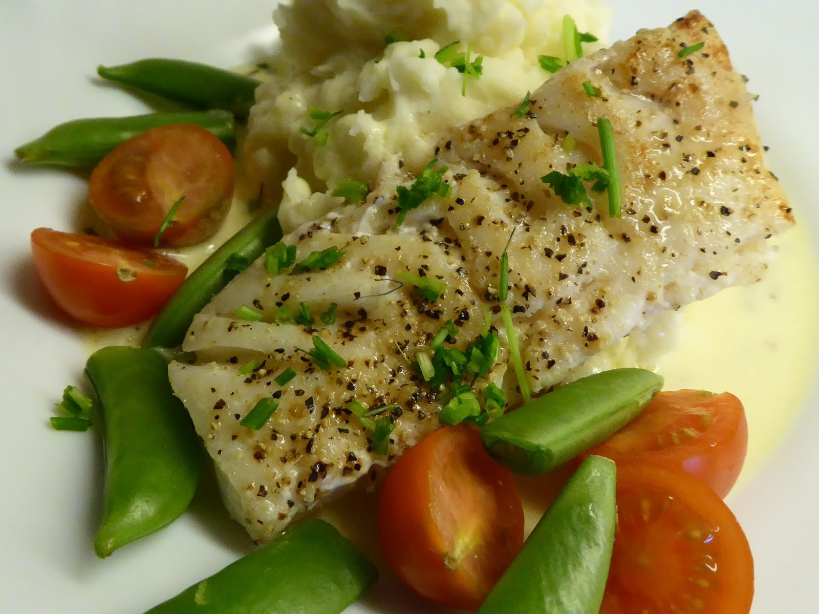 Min Lilla Kokvrå: Torskrygg i ugn med pepparrotsmos och citronsås