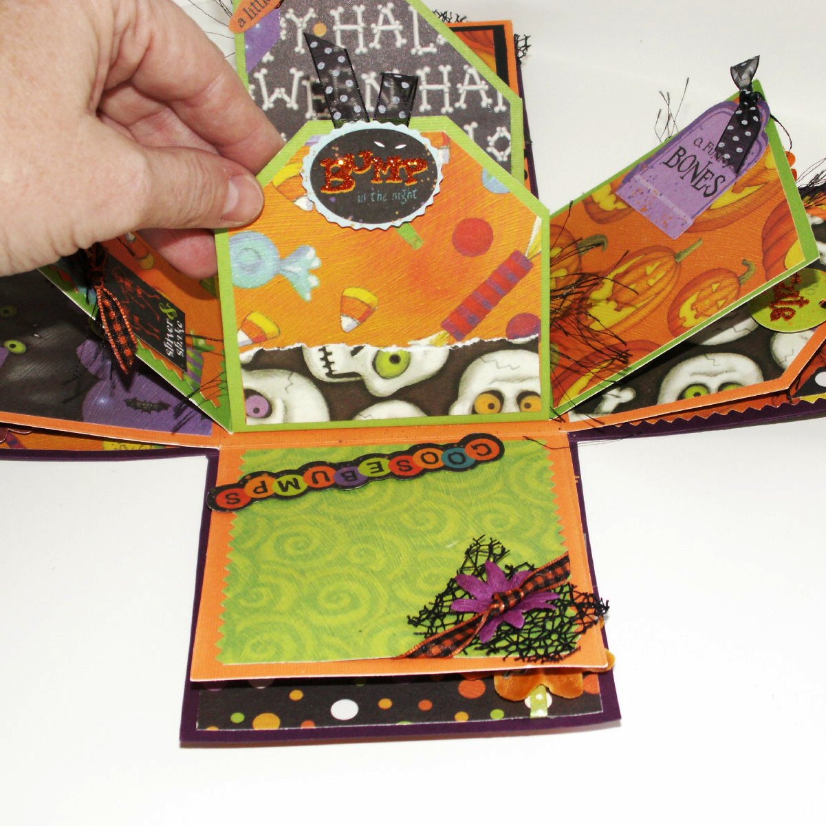 Dizzy Blond Designs: Halloween Explosion Box