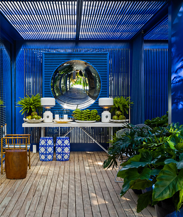 Decoración Fácil: UNA CASA DECORADA EN COLOR DAZZLING BLUE