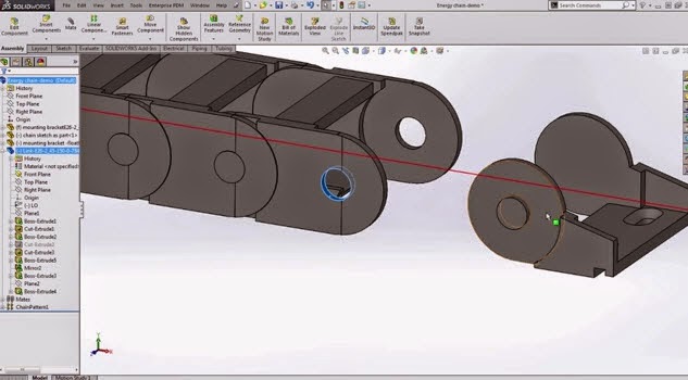 How to use new Chain Component Pattern for Assembly in SOLIDWORKS 2015 ...