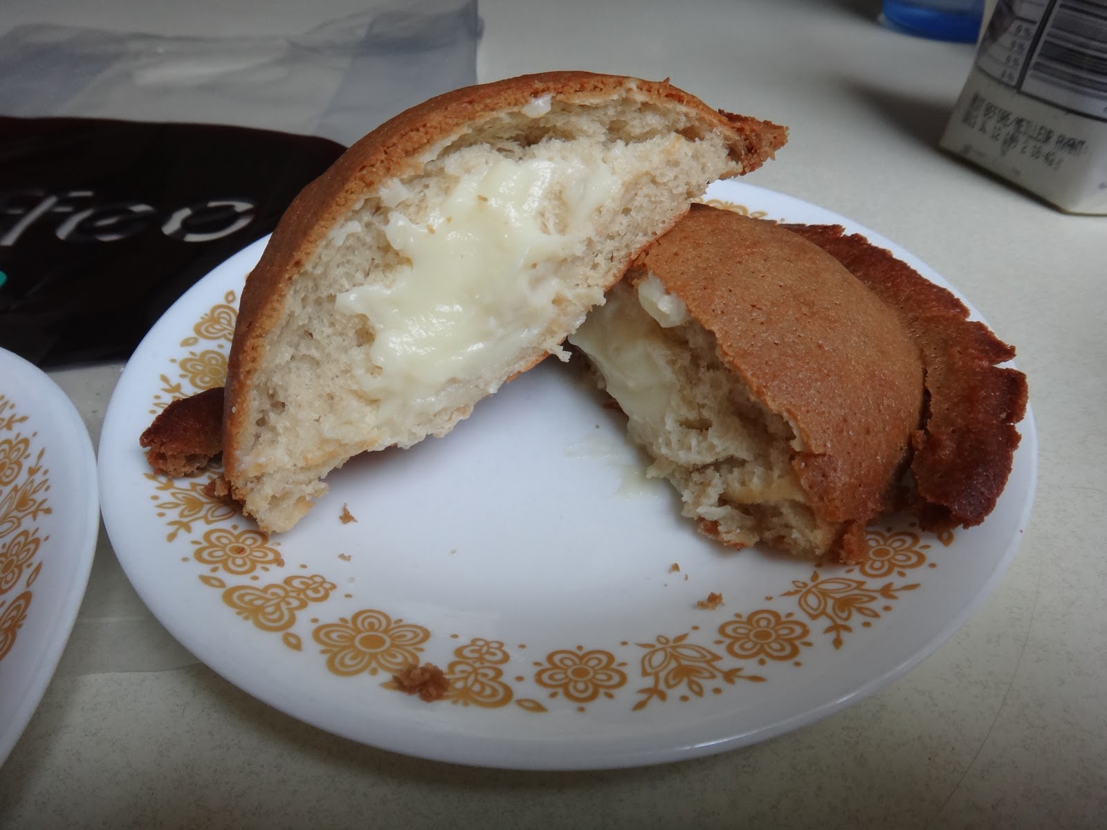 Eating Around the 604: The Coffee Bun