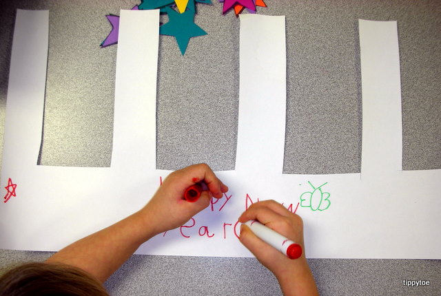 Tippytoe Crafts: New Year's Eve Party Hats