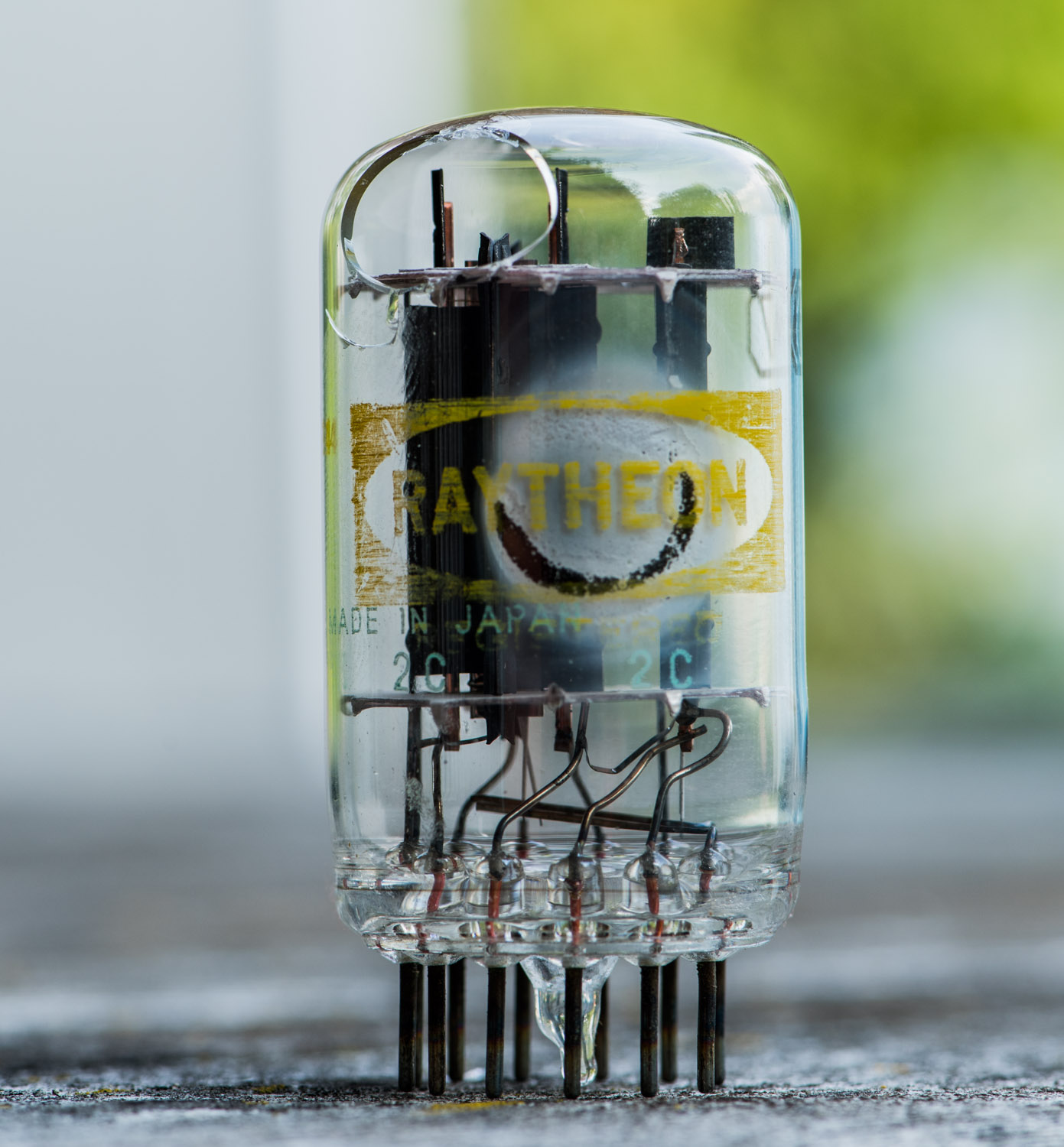 VinylSavor: Tube of the Month : The 6FM7