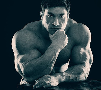 Russian muscle pharao Ramses Tlyakodugov | World Wide BodyBuilders