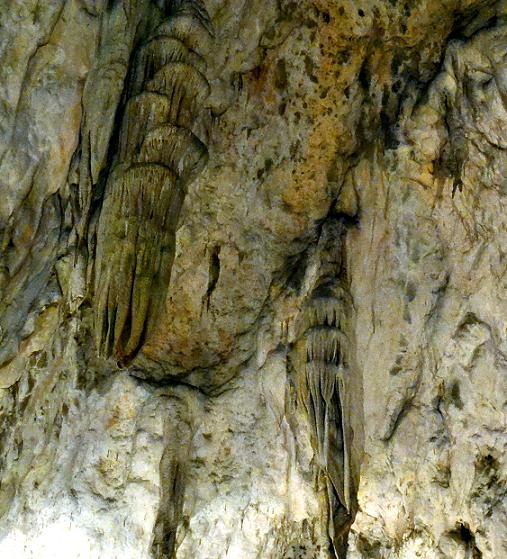 Pestera Muierii -Candelabre