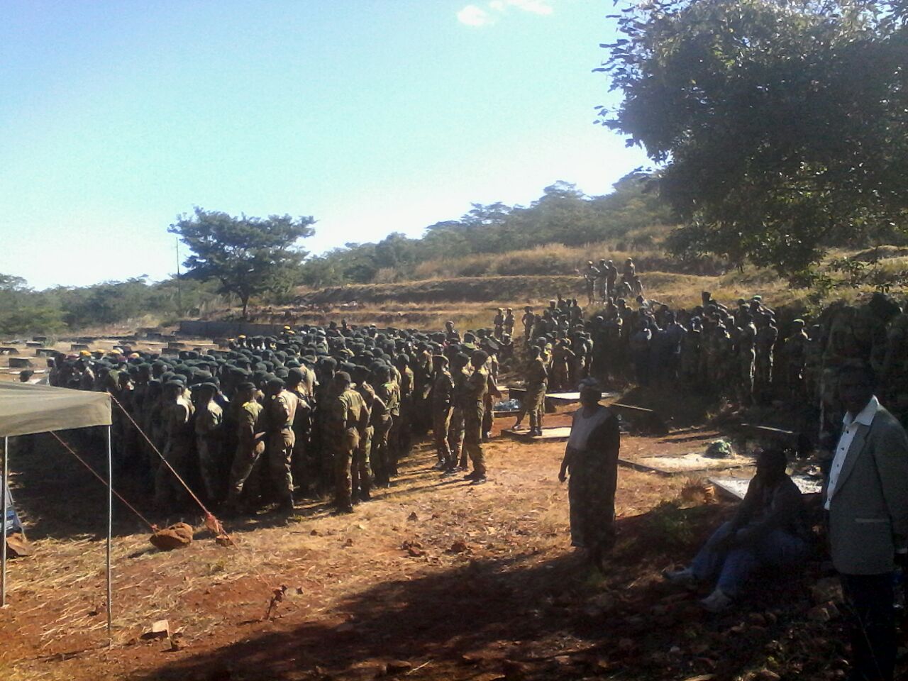 Gweru news, views, and solutions: Nhari buried: Supporters chant 'down ...