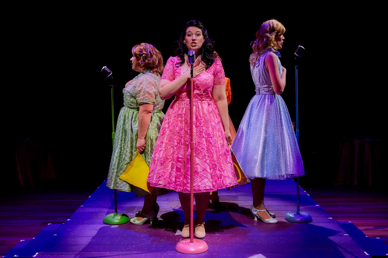 PHX Stages: photos - THE MARVELOUS WONDERETTES: CAPS AND GOWNS - Hale ...