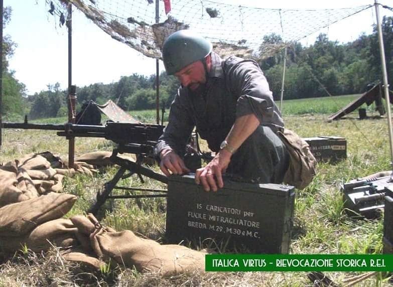SI VIS PACEM, PARA BELLUM: La mitragliatrice pesante Breda Modello 37