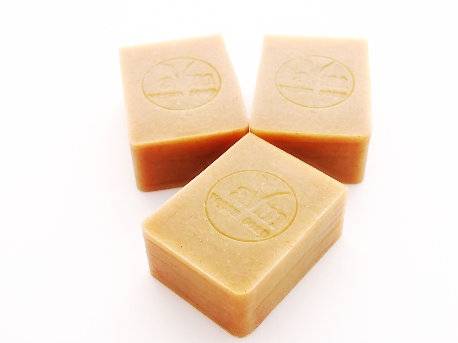 ALEGRIA MEDITERRANEA: Jabón de cúrcuma